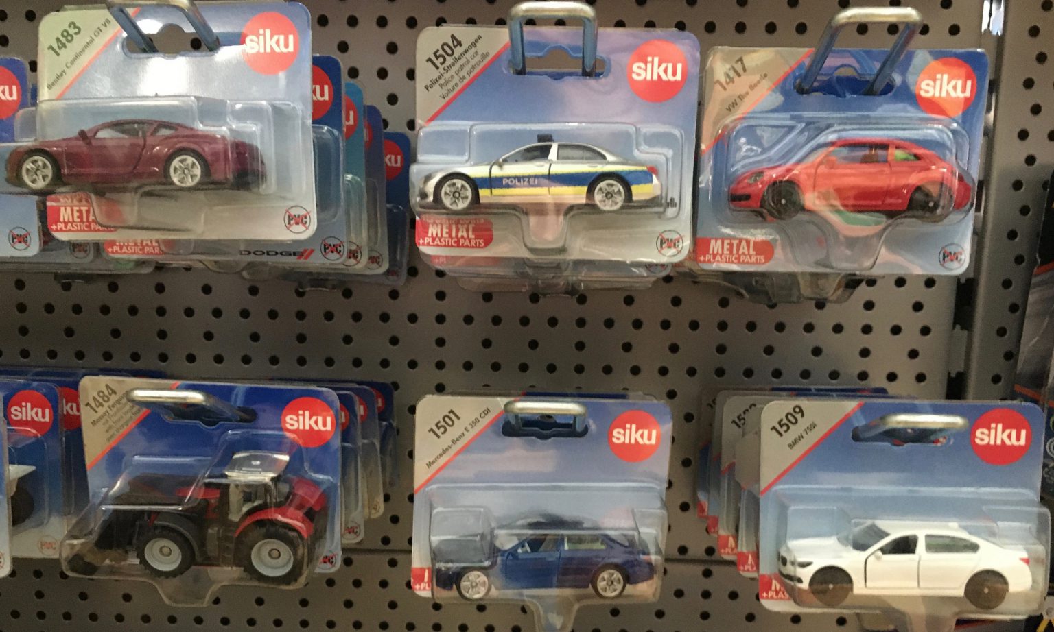 SIKU -MODELLAUTOS – SPIELZEUGAUTOS DER SERIE 1400/1500 – Spielwaren Schauss